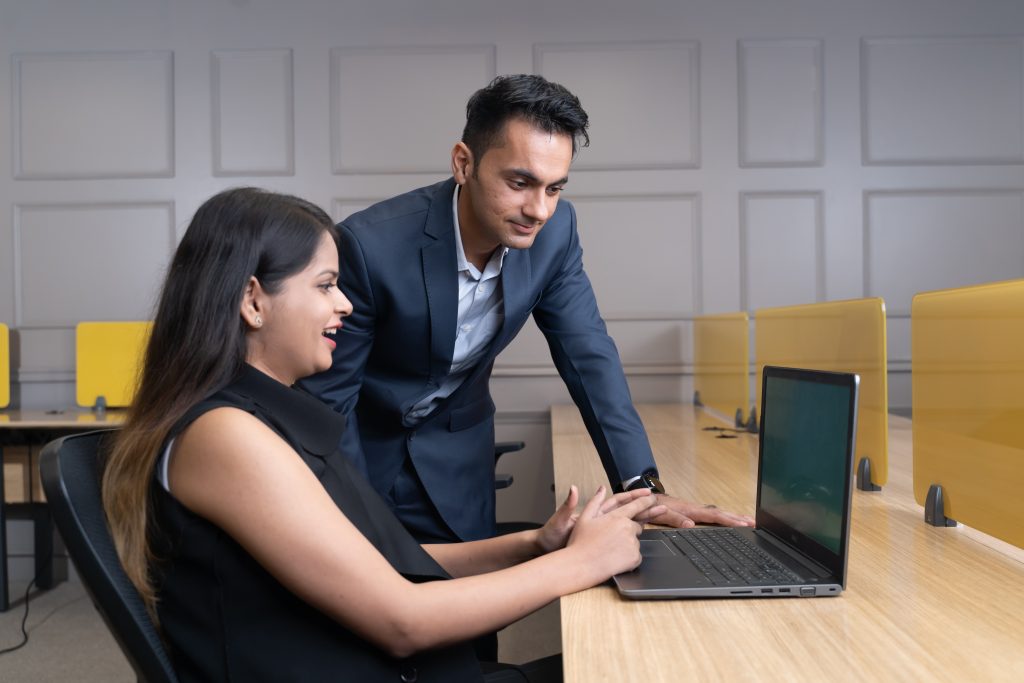 Manager happy with employee work - PixaHive