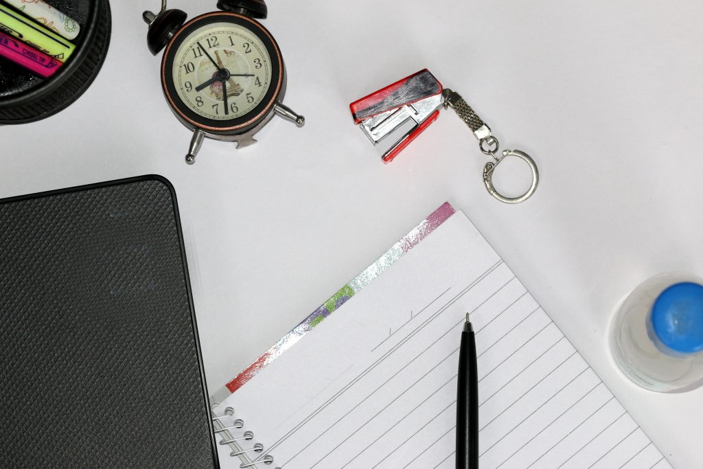 Office table - PixaHive