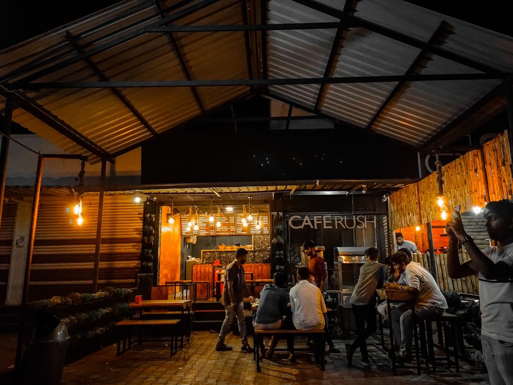 People at a restaurant - PixaHive