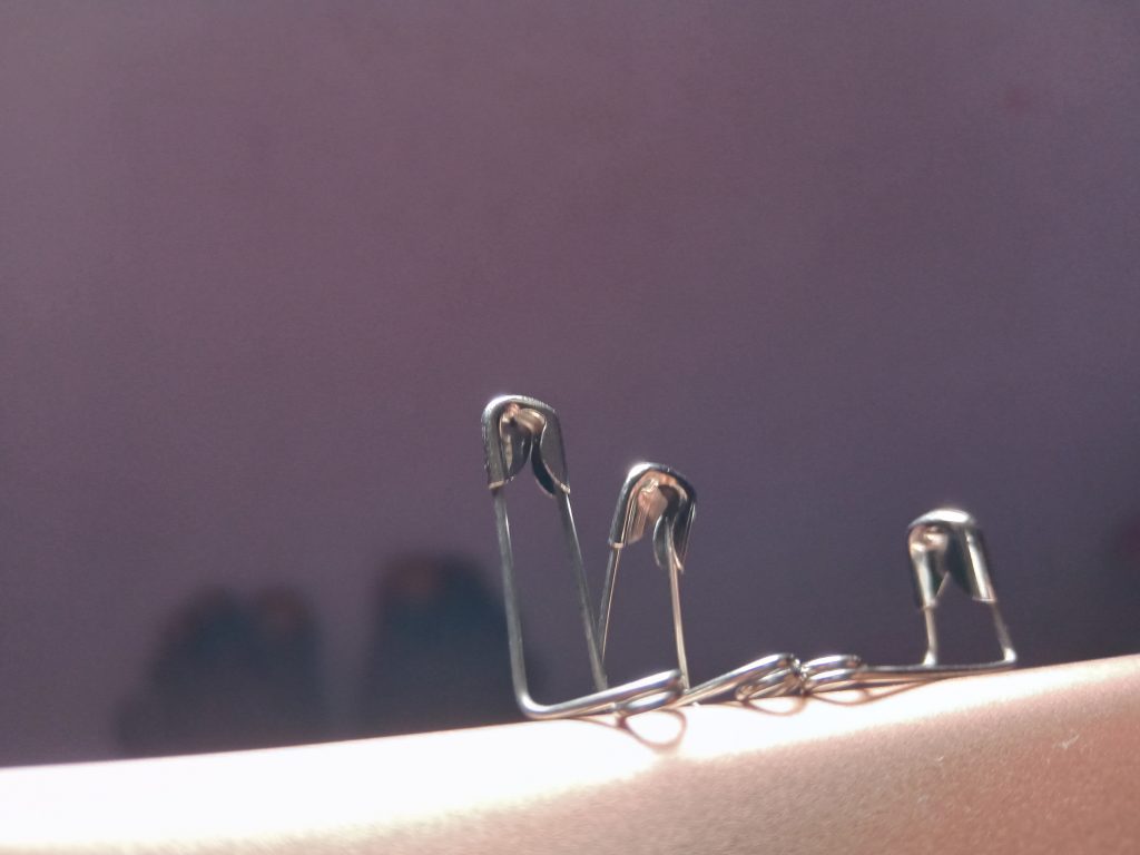 Safety pins - PixaHive