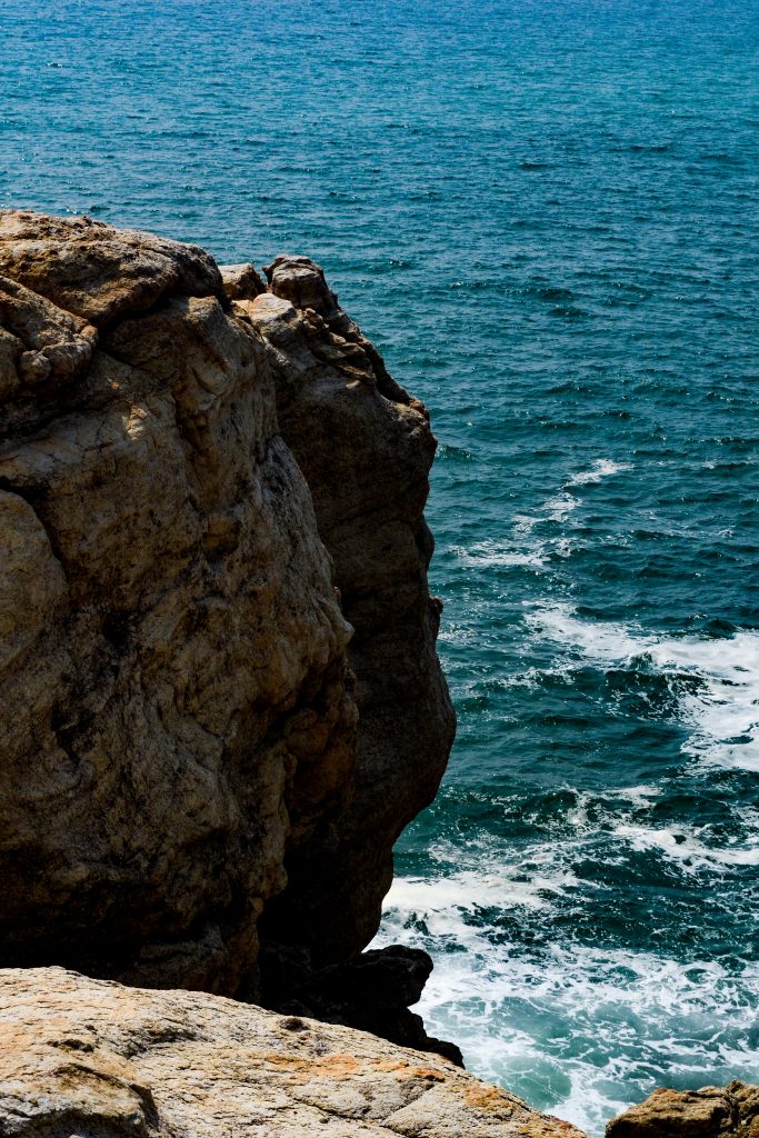 Sea cliff - PixaHive