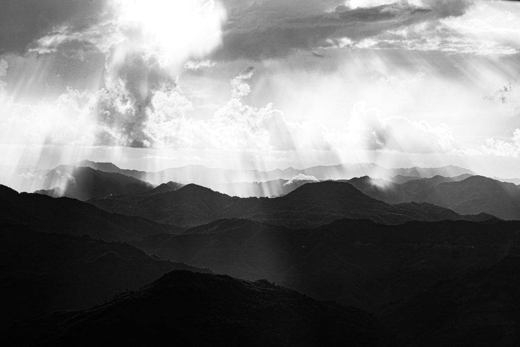 Sunrays falling on mountains - PixaHive