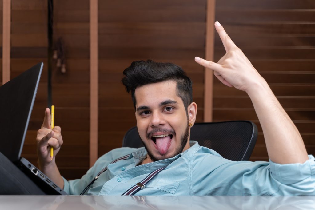 Super happy manager - PixaHive