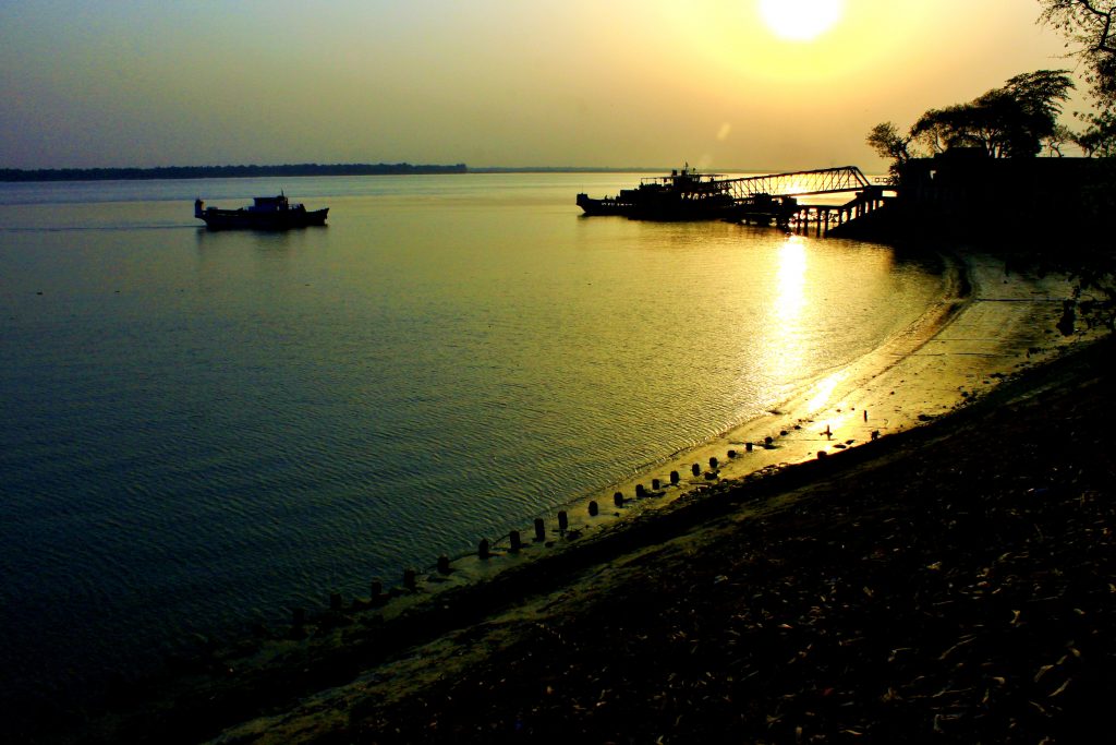 The Sun sets,river Ganga, West Bengal ,India. - PixaHive