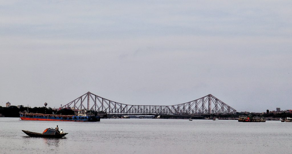 The iconic Howrah Bridge - PixaHive