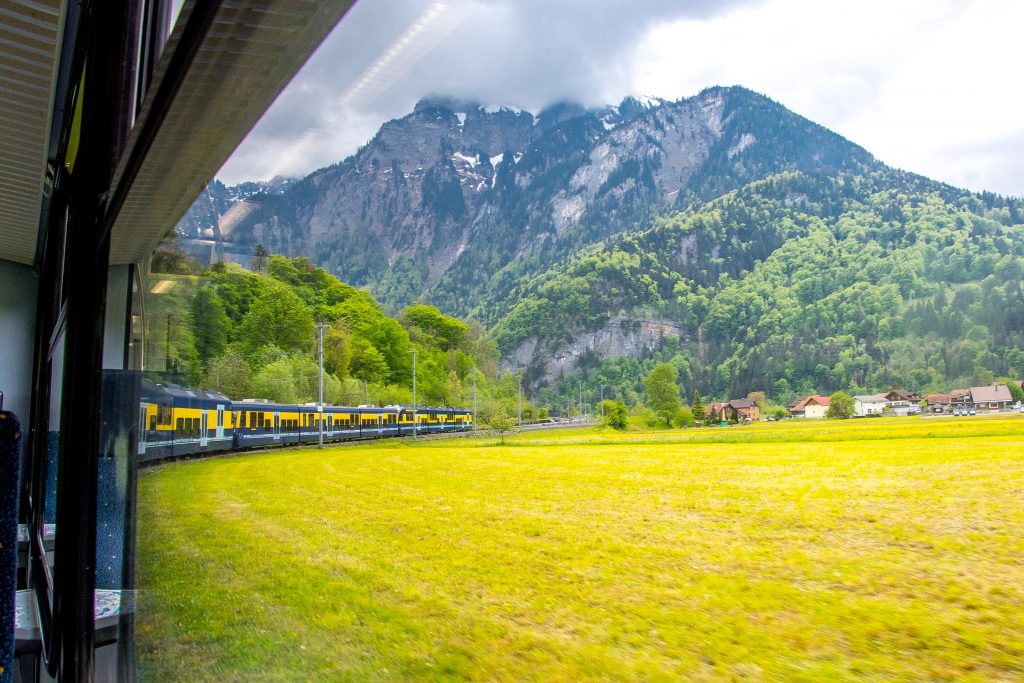 Train ride through paradise - PixaHive