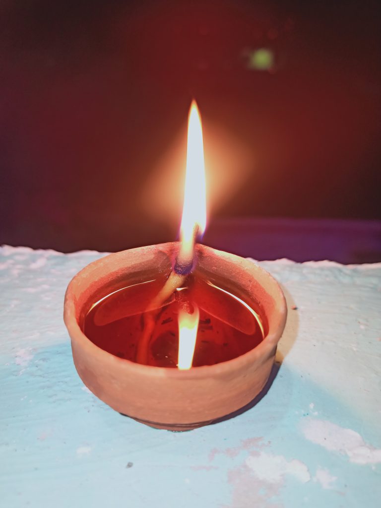 A clay lamp - PixaHive