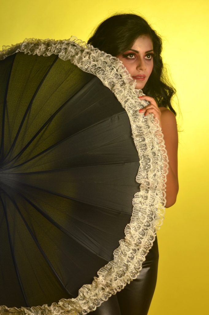 A hidden girl - PixaHive