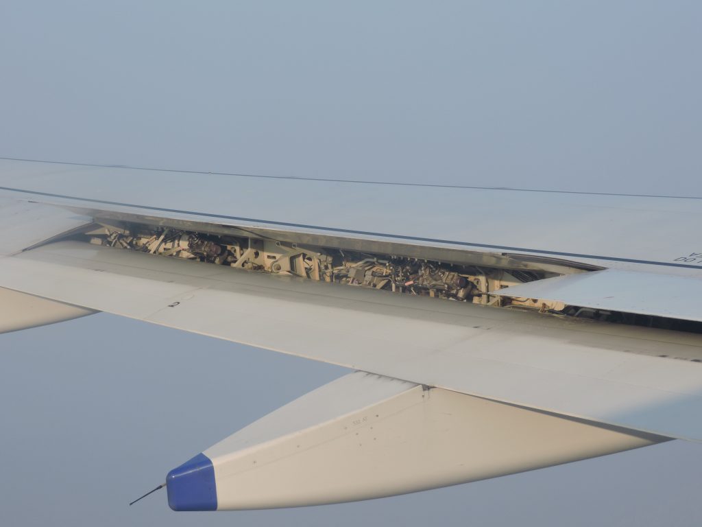 Wing of an airplane - PixaHive