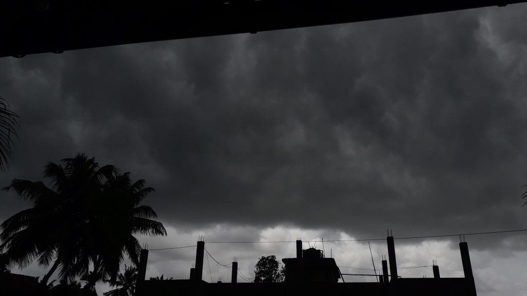 Black clouds - PixaHive