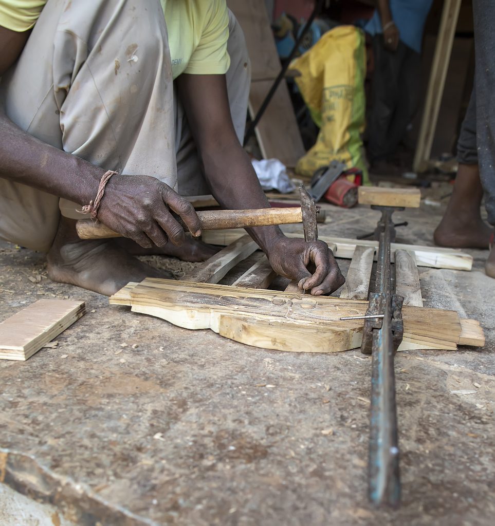 A carpenter working - PixaHive