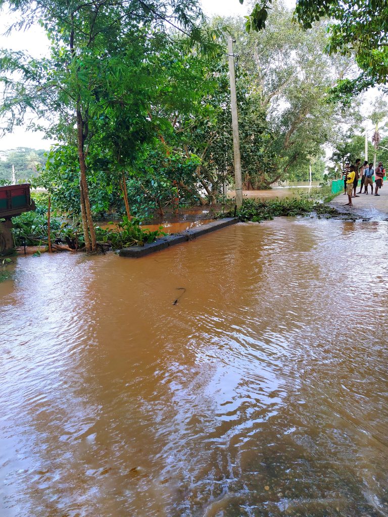 Flood blocks the road - PixaHive