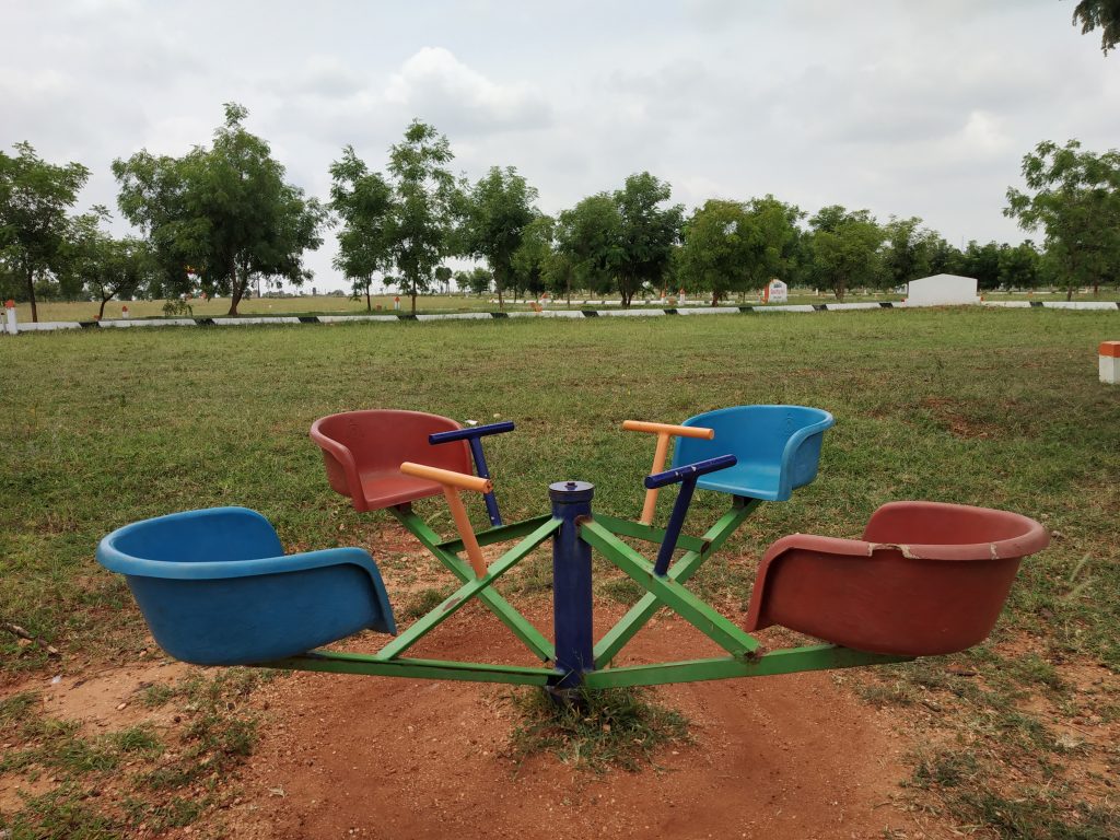 Merry Go Round 4 Seater - PixaHive