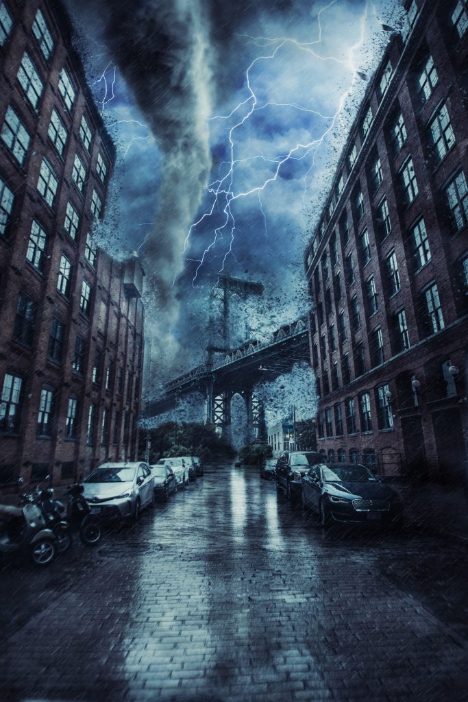Thunder storm between buildings - PixaHive