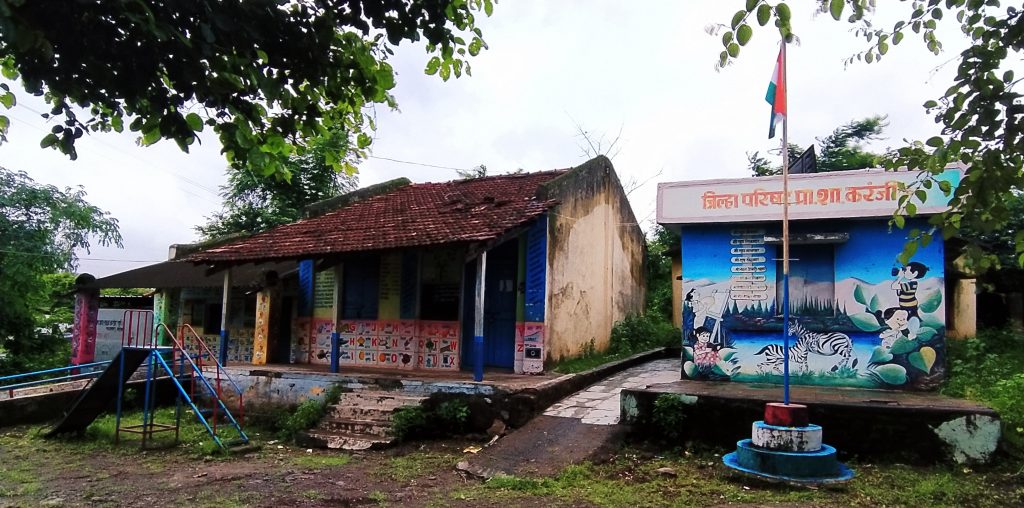 A village school - PixaHive