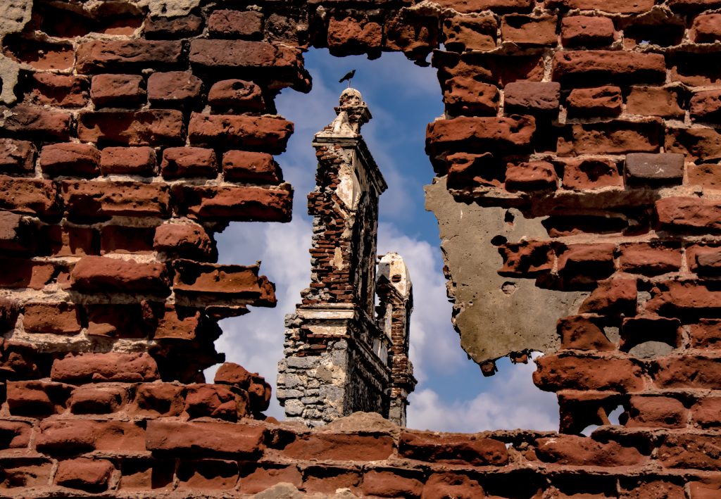 Ruins of an old building - PixaHive