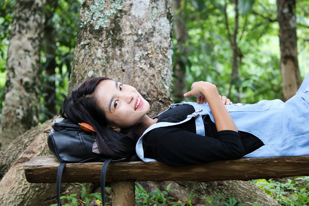 Smiling girl - PixaHive