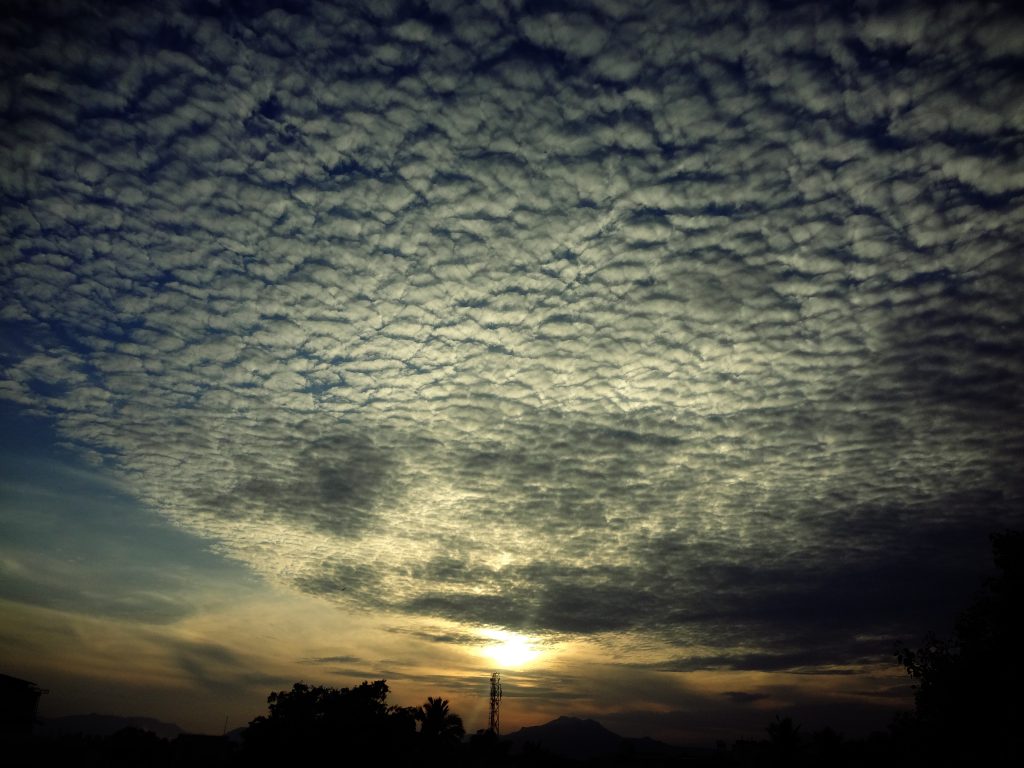 Sun covered clouds - PixaHive