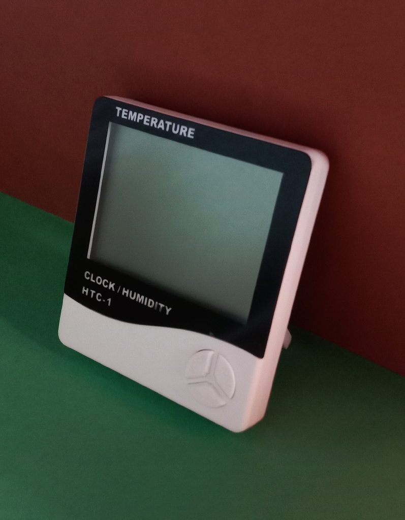 Temperature, humidity and time machine - PixaHive