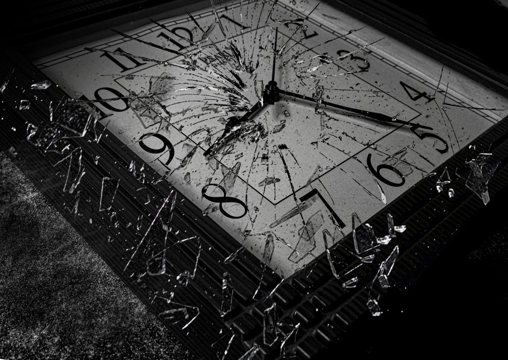 broken watch - PixaHive