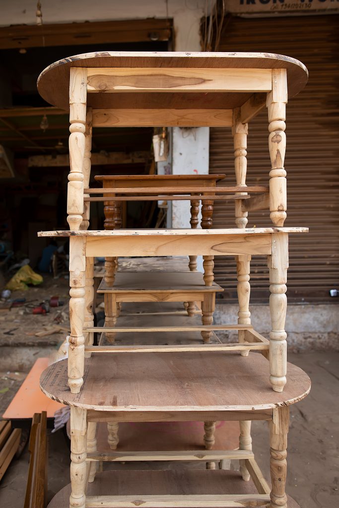 wooden table - PixaHive