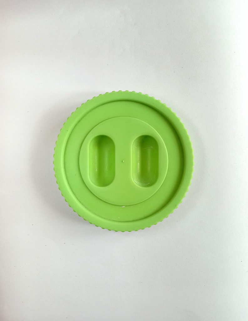 Cap to a plastic box - PixaHive