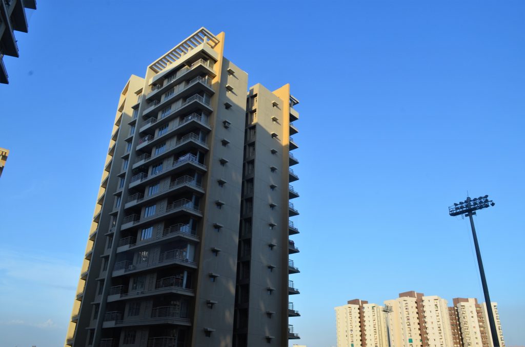 A high building - PixaHive