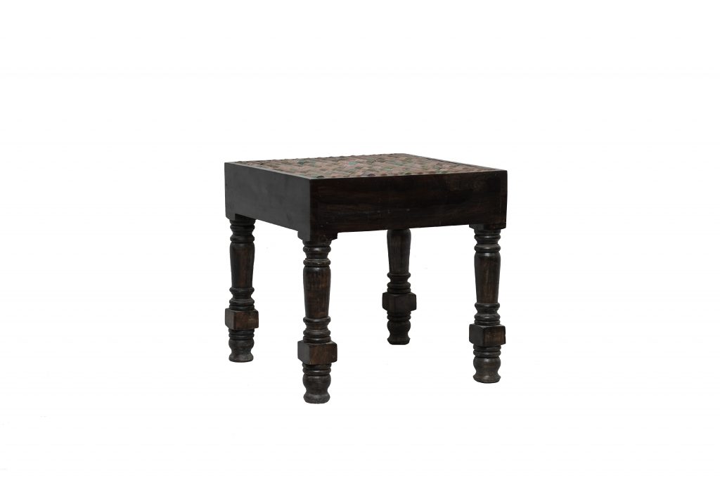 A small table - PixaHive