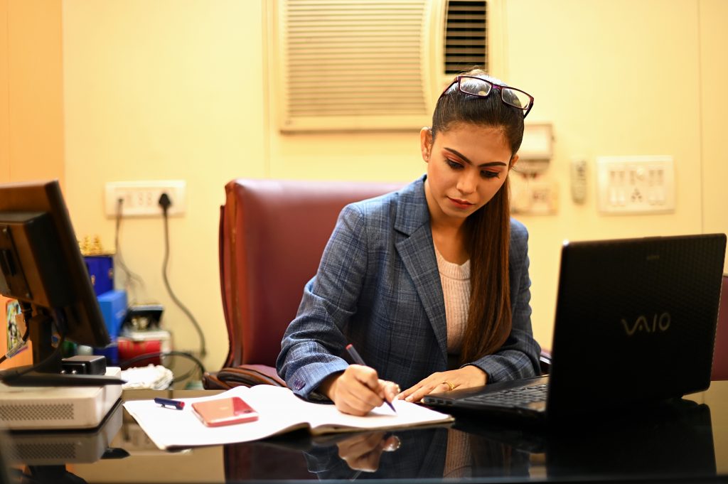 Busy Boss - PixaHive