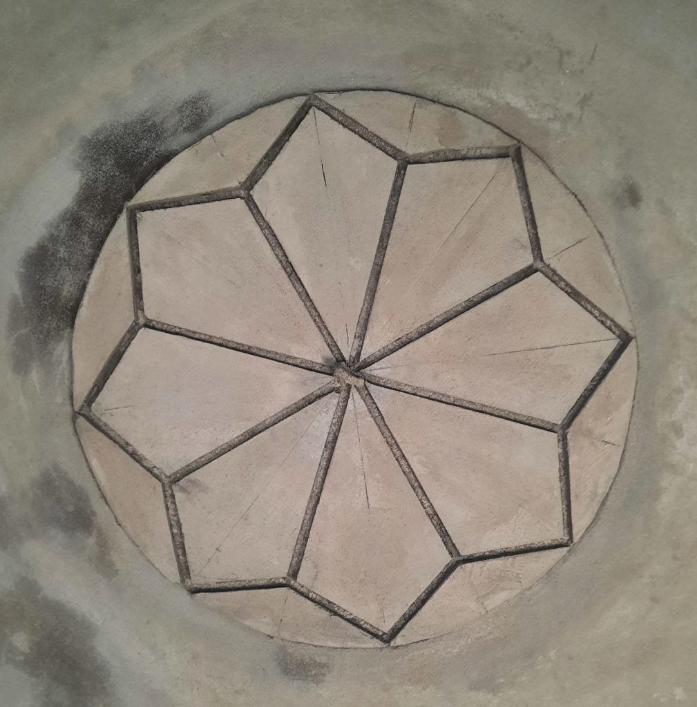 Design in a wall - PixaHive