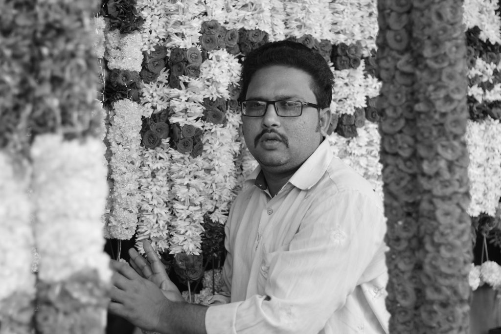 Garland maker and shop - PixaHive