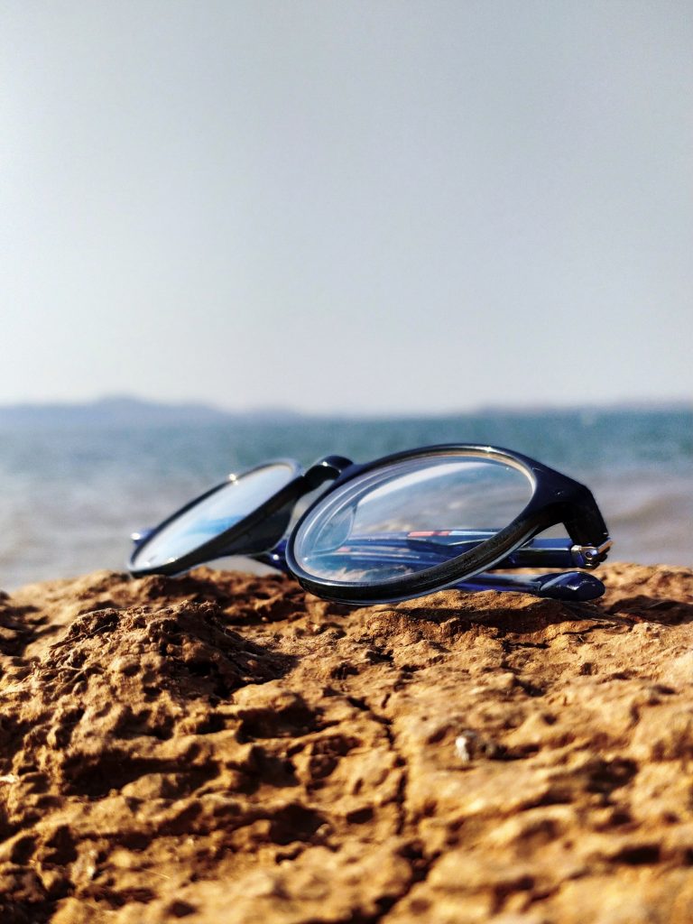 Goggles in a beach - PixaHive