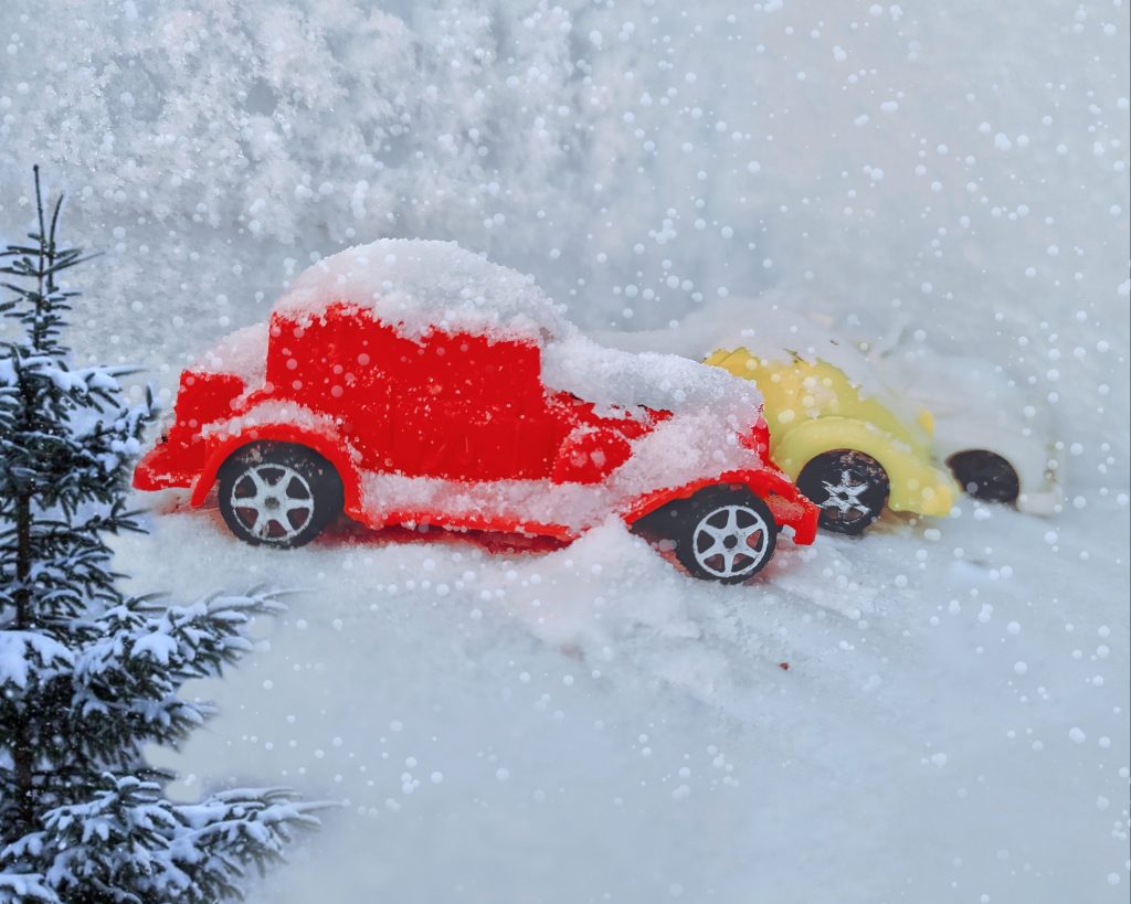 Toy cars in snowfall - PixaHive