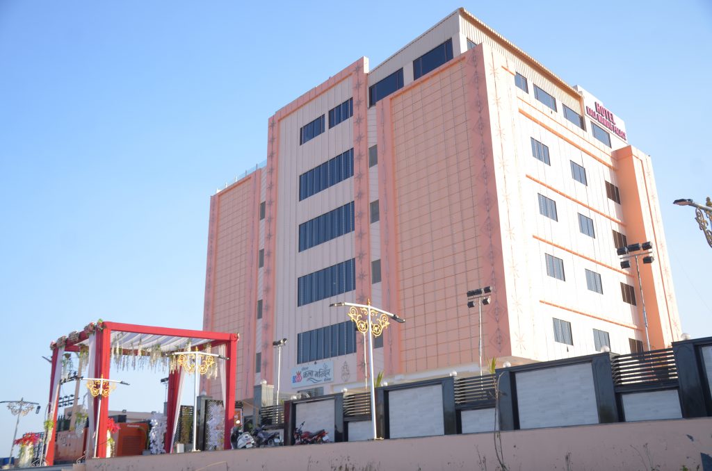 a standing tall building - PixaHive