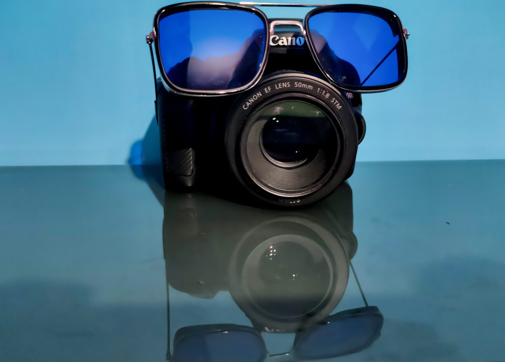 camera with sunglass - PixaHive