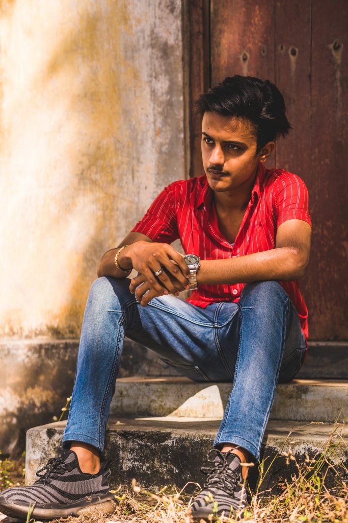 An alone boy - PixaHive