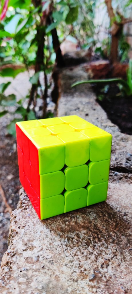 solve rubik’s cube - PixaHive