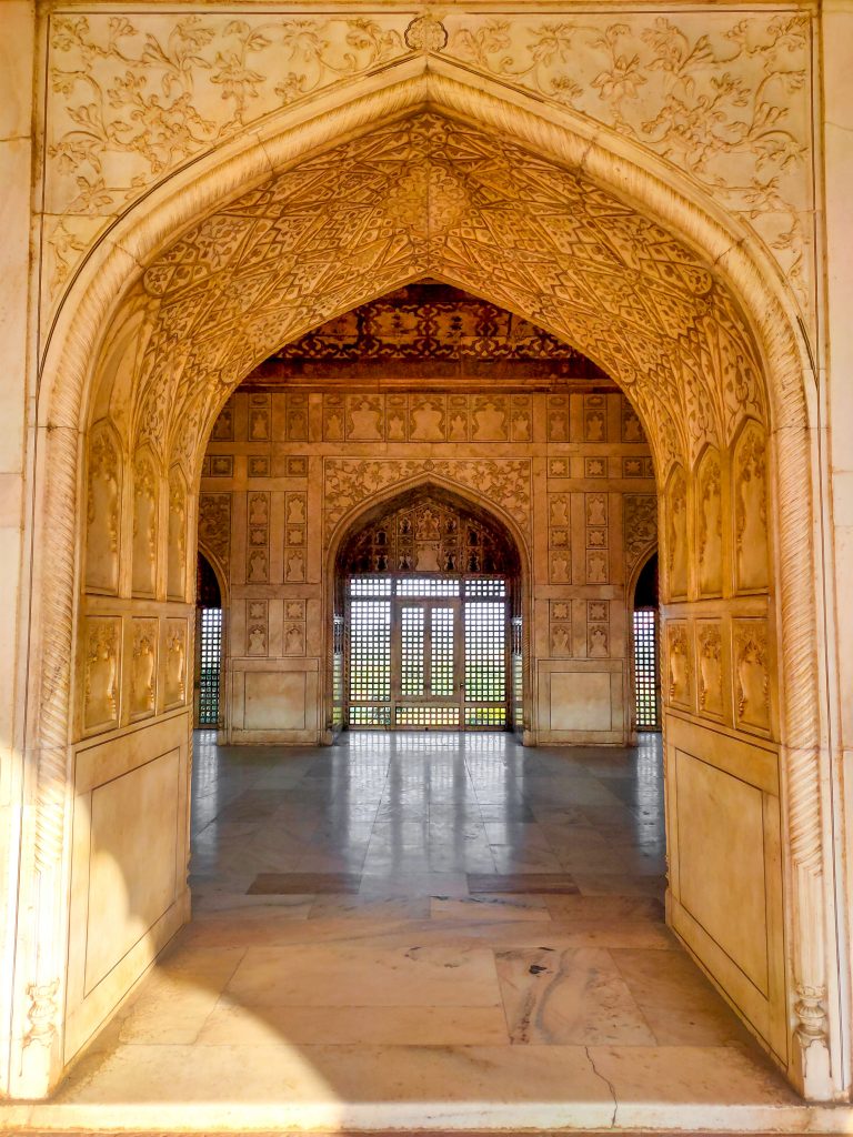 the marvel of classic architecture - PixaHive