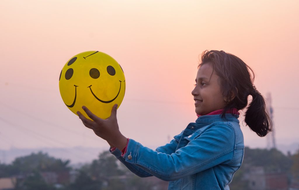 A ball smiley and girl - PixaHive