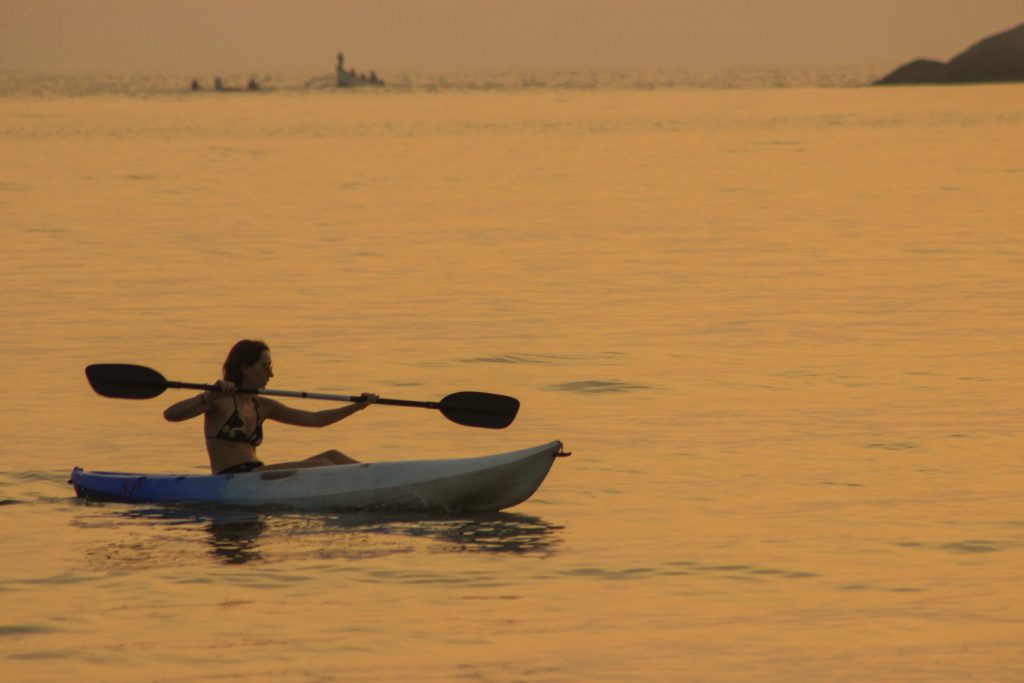 Beach Kayaking - PixaHive
