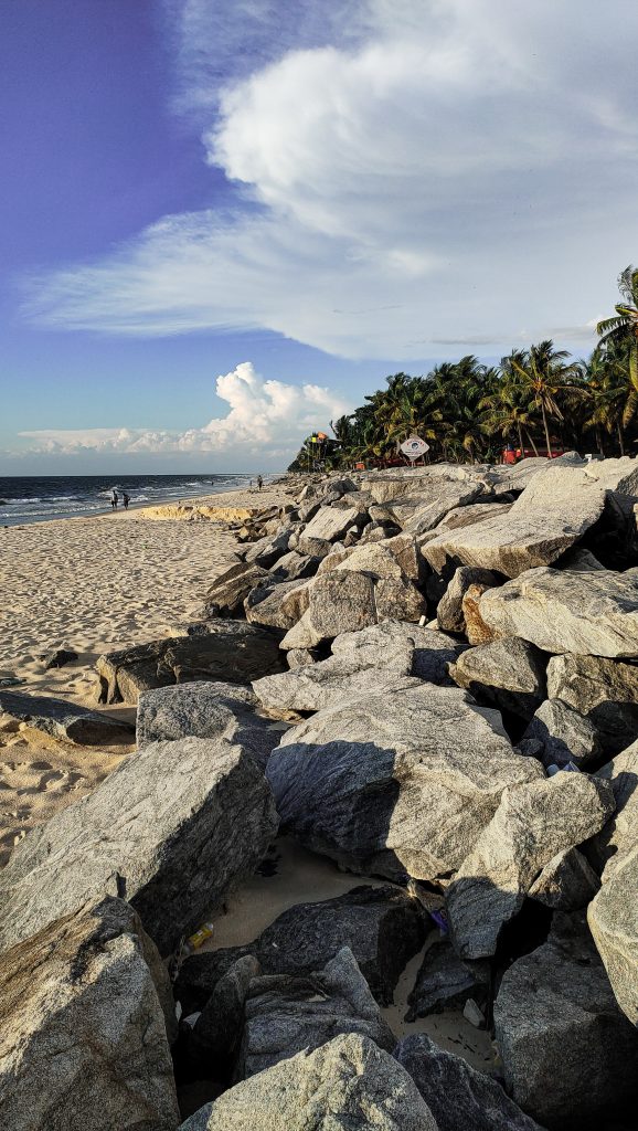 Rock stone at a beach - PixaHive
