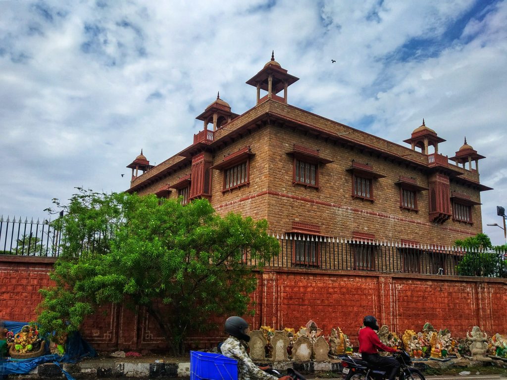 A bricks wall building - PixaHive