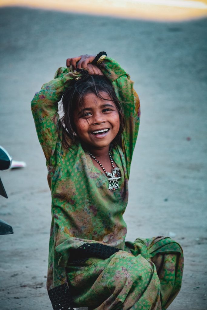 Girl smiling - PixaHive