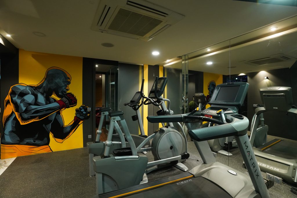 Interior of a gym - PixaHive