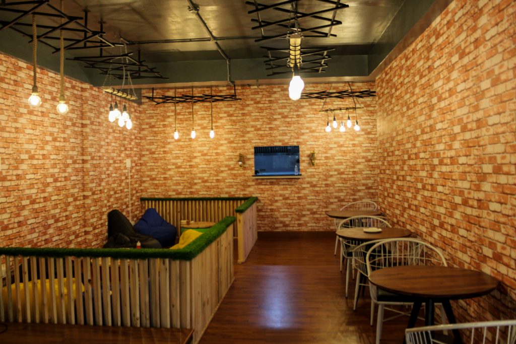 Interior of a restaurant - PixaHive