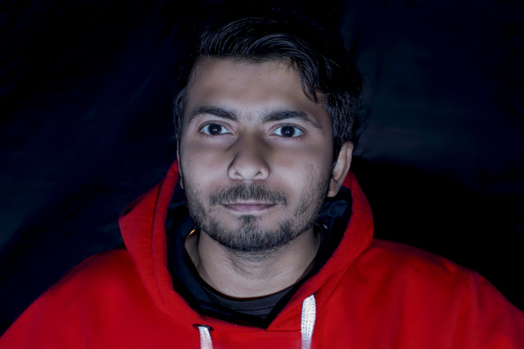 Man posing - PixaHive