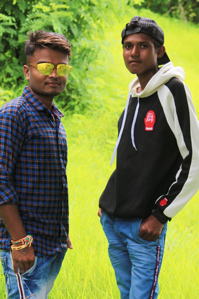 Two Model posing in the garden - Free Image by Samu on PixaHive.com