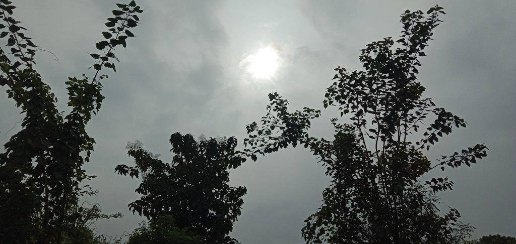 Sun behind clouds - PixaHive