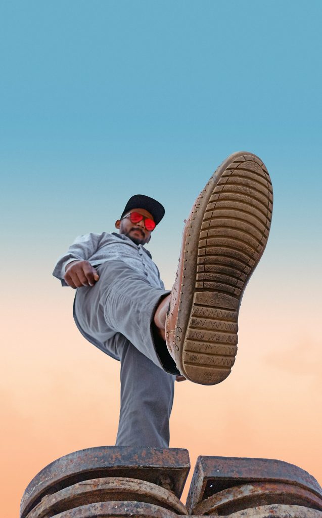 A boy stepping forward from a top - PixaHive