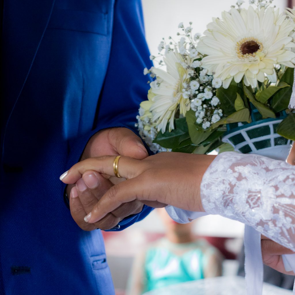 A ring ceremony - PixaHive